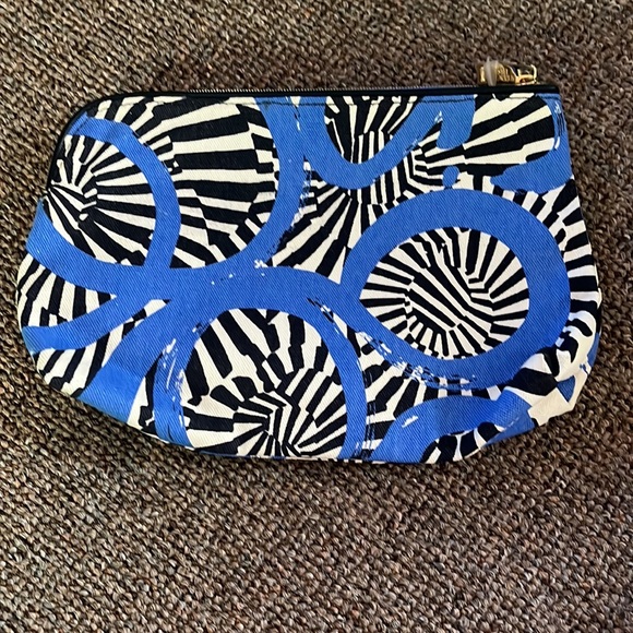 Estee Lauder | Bags | Este Lauder Makeup Bag | Poshmark